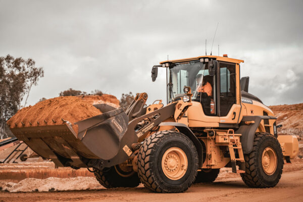 Earthmover Tyres | Advantage